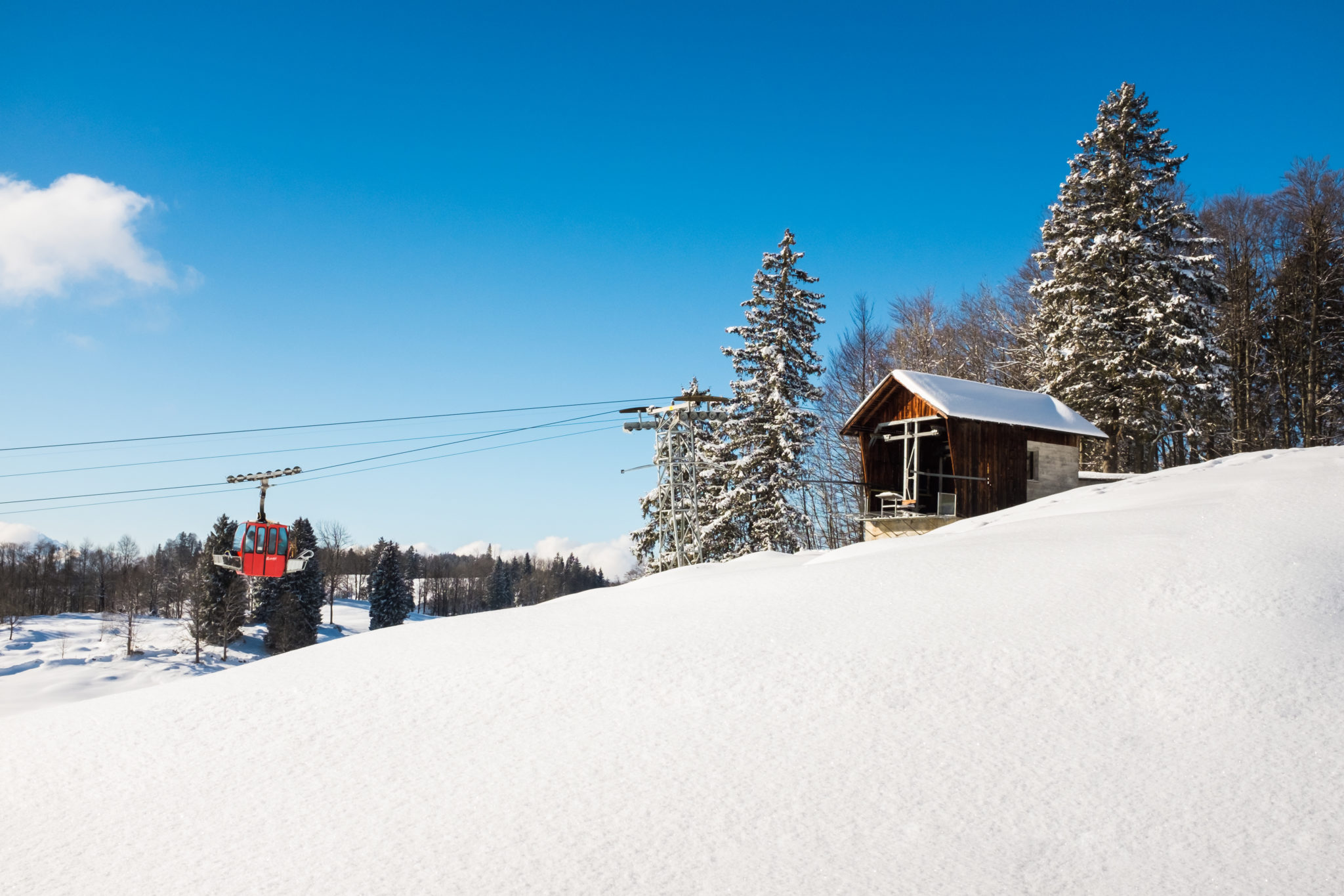 Luftseilbahn Illgau-Vorderoberberg Winter • Stoos